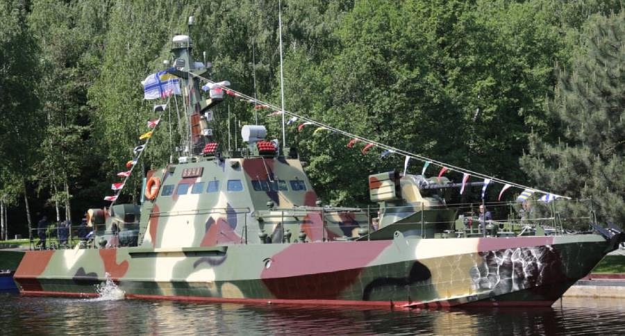 VESSEL REVIEW | Bucha – Ukrainian Navy places locally-built gunboat ...