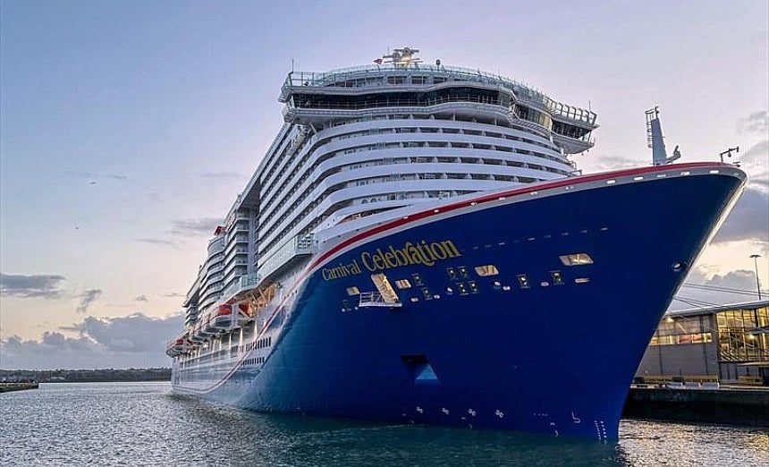 Carnival Corporation orders LNG-powered cruise ship from German yard
