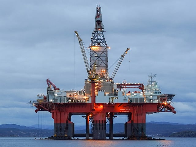 COLUMN | Drip, drip, drip: Marinakis orders eight PSVs; DSOC jackup ...