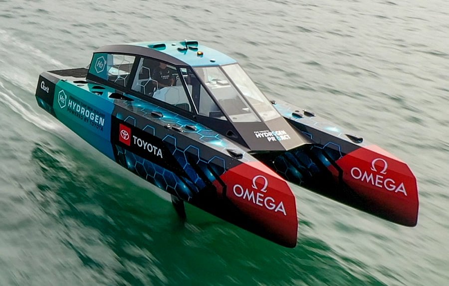 VESSEL REVIEW | Chase Zero – Hydrogen-powered foiling chase boat for ...
