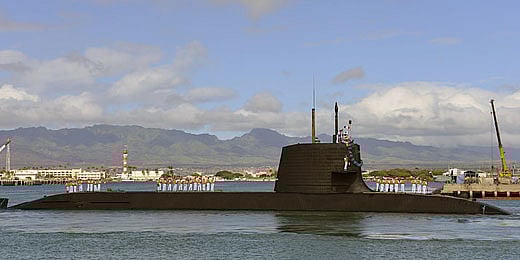 Japan to bid for Australian submarines