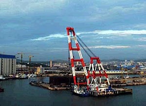 Port of Yingkou handles its largest ship
