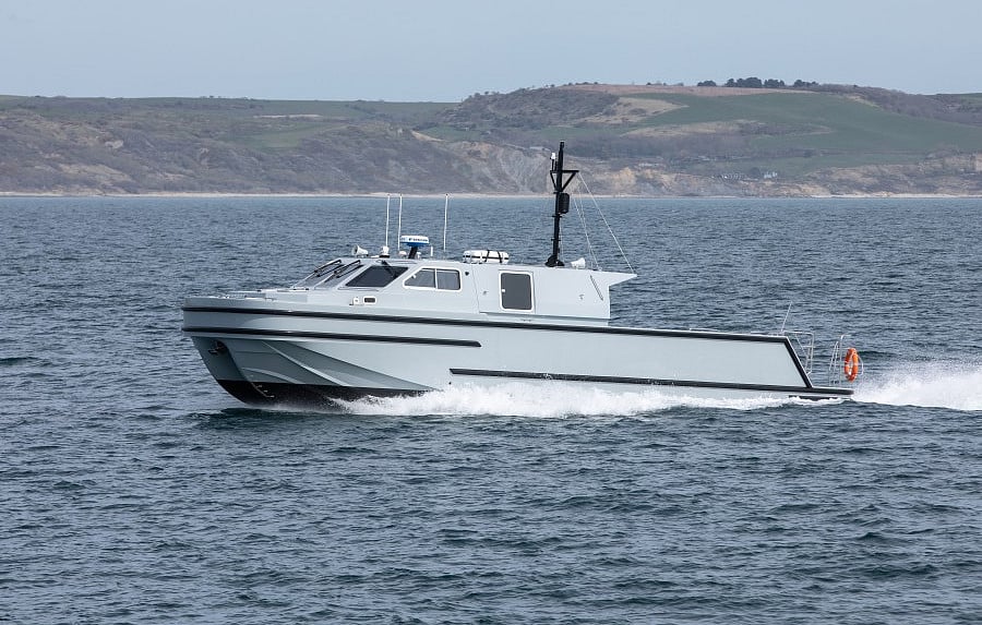 VESSEL REVIEW | Hebe – New 15m autonomous minehunter enters service ...