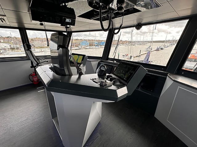 VESSEL REVIEW | NR Predator – UK fast catamaran crewboat built for year ...