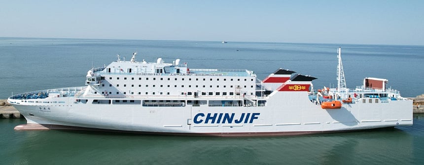 China-Japan International Ferry begins operating new hybrid Ro-Pax