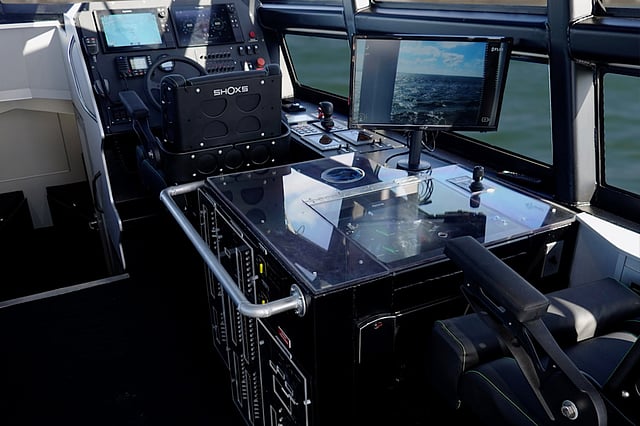 VESSEL REVIEW | FB-21 & FB-73 – New high-speed response boats enter ...