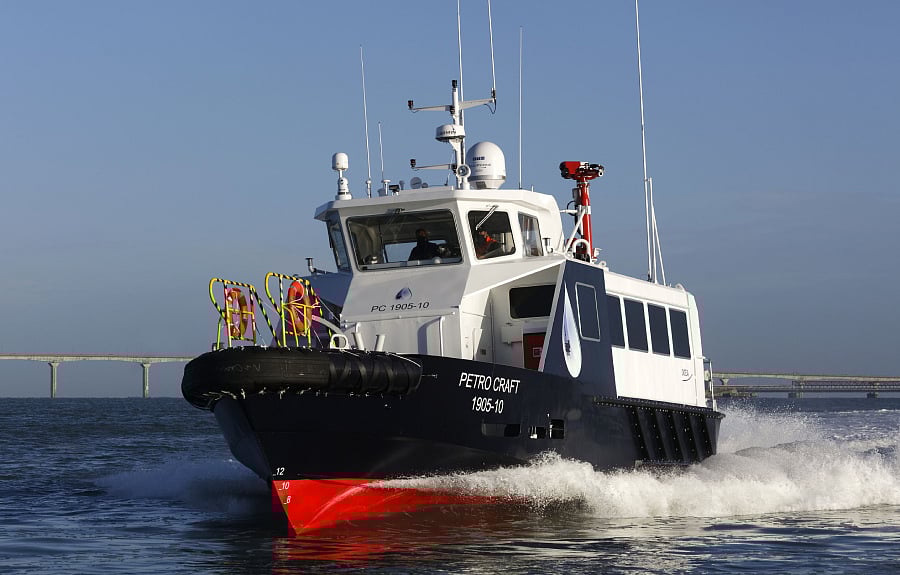 VESSEL REVIEW | Petro Craft 1905-10 – French-built fast crewboats with ...