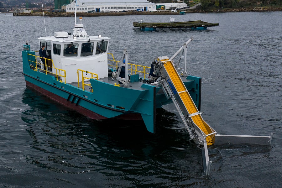 VESSEL REVIEW | Spanish-built oil spill response boats to serve Panama ...