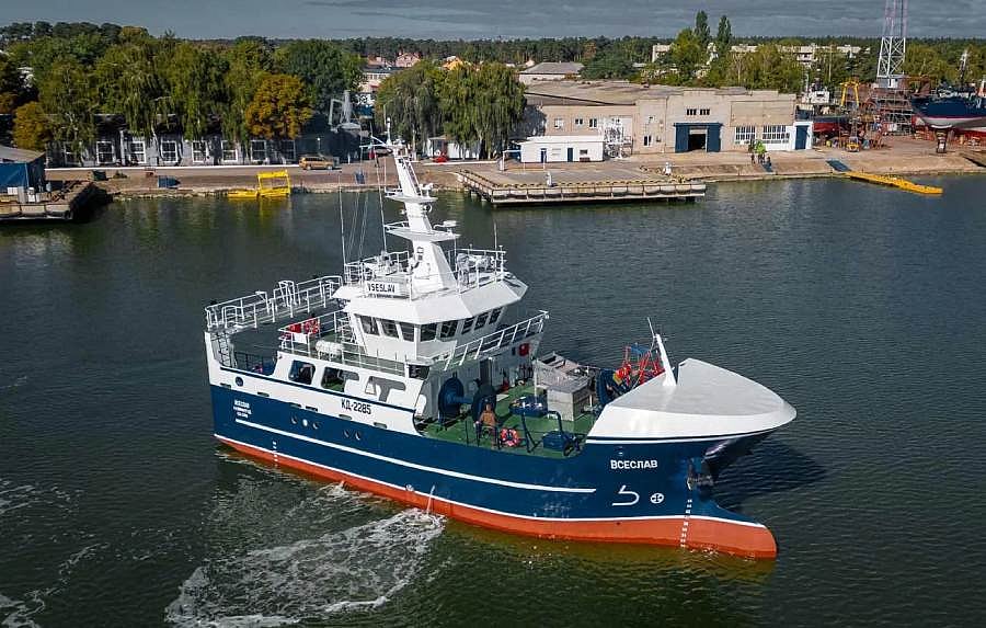 VESSEL REVIEW | Vseslav – Russian owner adds durable seiner/trawler to ...
