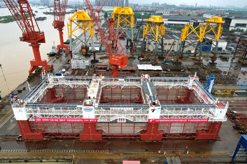 Chinese yard launches new deep-sea aquaculture platform