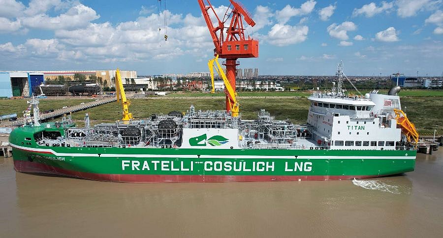 VESSEL REVIEW | Alice Cosulich – Italian operator adds LNG bunkering ...