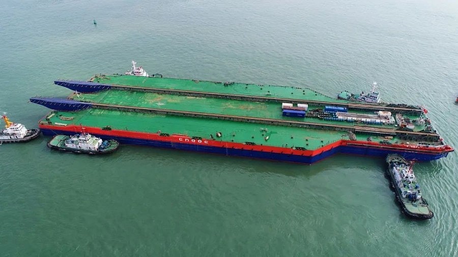 VESSEL REFIT | Haiyang Shiyou 229 – Chinese-built 235m deck cargo barge ...