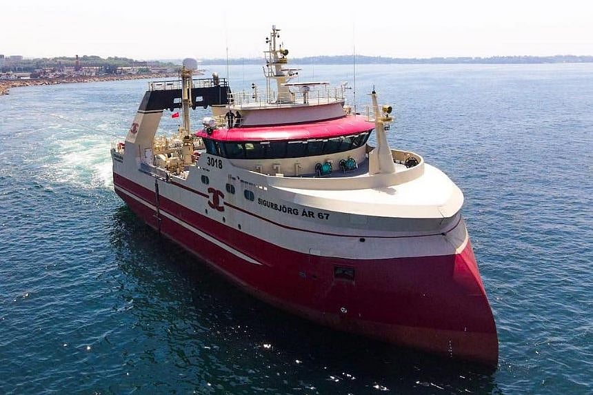 Turkish yard starts sea trials of new triple-rig trawler