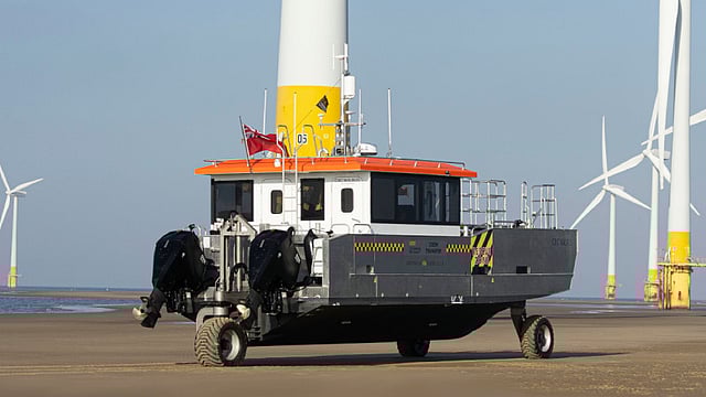 VESSEL REVIEW | CRC Walrus – Amphibious crewboat to support UK offshore ...