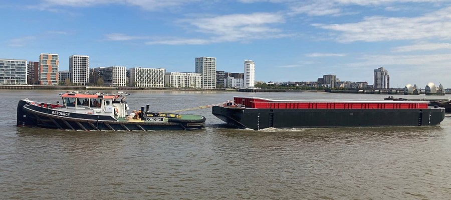 VESSEL REVIEW | Wandle – Waste transport barges for UK inland waters