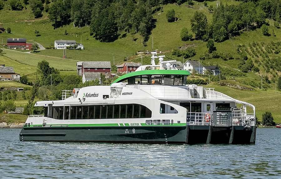 VESSEL REVIEW | Medstraum – Electric catamaran ferry for Norway’s Kolumbus
