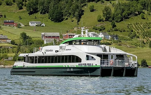 VESSEL REVIEW | Medstraum – Electric catamaran ferry for Norway’s Kolumbus