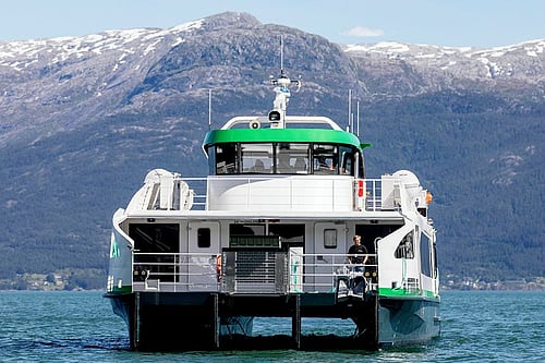 VESSEL REVIEW | Medstraum – Electric catamaran ferry for Norway’s Kolumbus