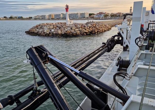 VESSEL REVIEW | Hydromer – Hydrogen-ready hopper dredger to serve ...