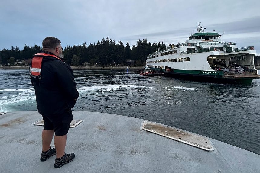 Probe begins on ferry grounding in Puget Sound, Washington