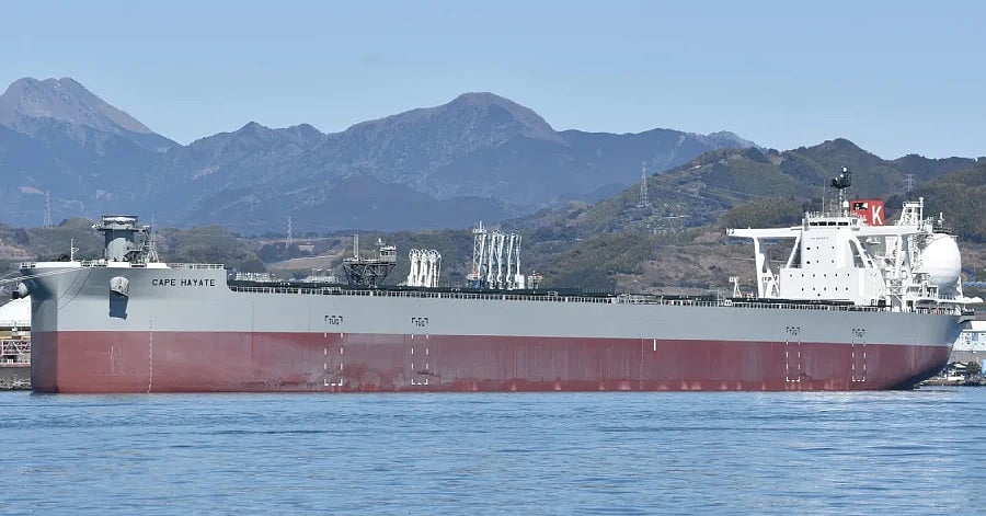 VESSEL REVIEW | Cape Hayate – K Line adds LNG-fuelled newbuild to bulker fleet