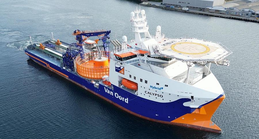 VESSEL REVIEW | Calypso – Hybrid cable-layer joins Van Oord’s ...
