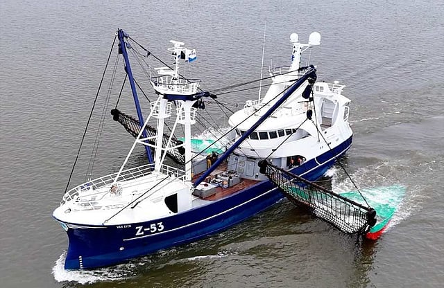 VESSEL REVIEW | Van Eyck – Beam and stern trawler for Belgian fishing ...