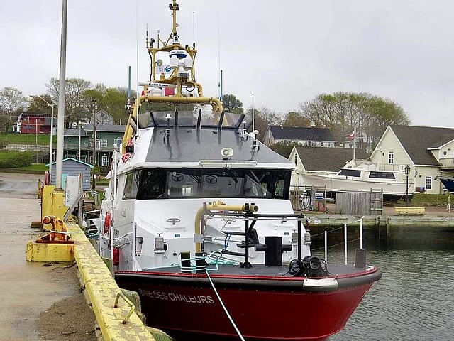 VESSEL REVIEW | Baie des Chaleurs – Canadian Coast Guard rescue boat ...