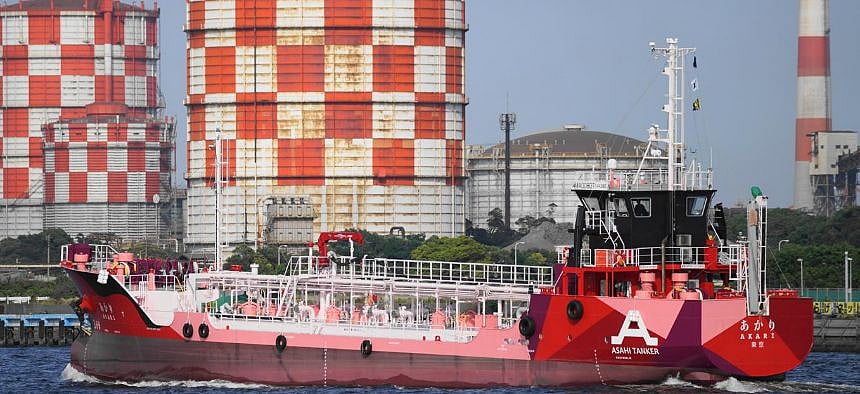 VESSEL REVIEW | Akari – Battery-powered bunkering ship for Japan’s ...