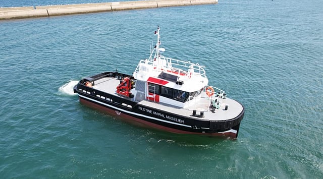 VESSEL REVIEW | Pilotine Amiral Muselier – Low-emission pilot boat to ...