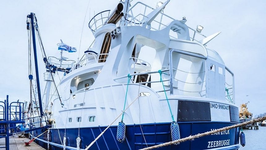 VESSEL REVIEW | Van Eyck – Beam and stern trawler for Belgian fishing ...