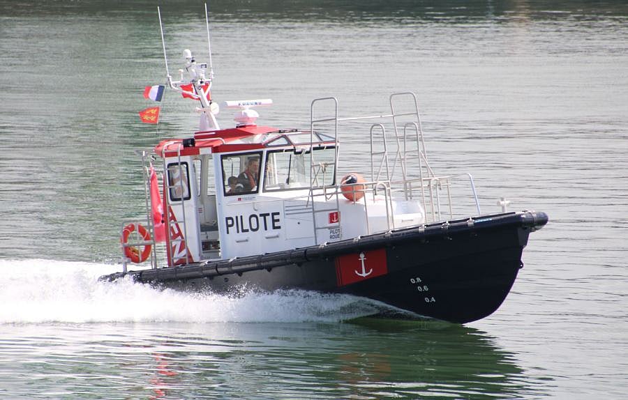 VESSEL REVIEW | Belcinac – Compact pilot boat to operate in France’s ...