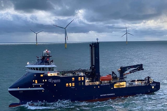 VESSEL REVIEW | Rem Energy – Battery-powered, windfarm maintenance ...
