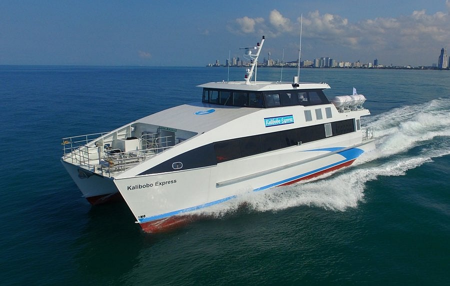 VESSEL REVIEW | Kalibobo Express – New inter-island catamaran for Papua ...