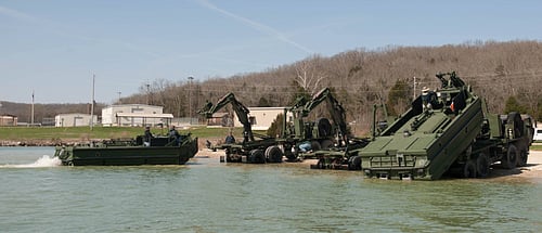 VESSEL REVIEW | Versatile and manoeuvrable bridge erection boats for ...