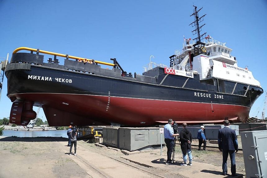 Russian Navy’s newest salvage and rescue tug floated out