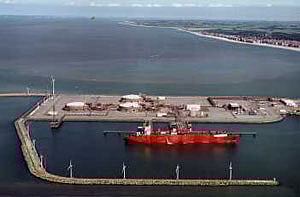 Fluxys LNG and Exmar consider second LNG terminal jetty