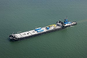 Jeffboats delivers tank barge ‘Endeavour’