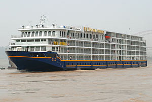 New river cruise vessel for Yangtze River