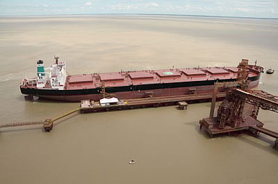 PHOTO: Vale loads the world’s largest ore carrier for the first time
