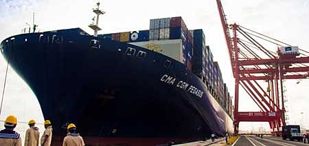 Sri Lanka berths ultra large vessel at new deepwater port