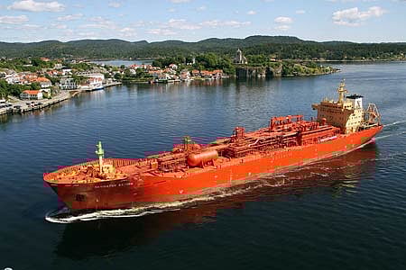 More newbuilds for Navigator