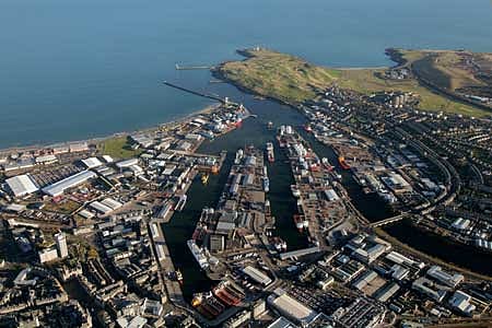 Scottish govt backs Aberdeen port expansion