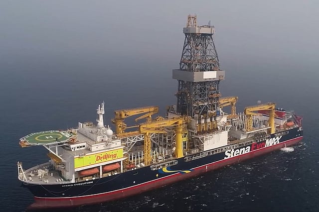 VESSEL REVIEW | Stena Evolution – Ultra-deepwater vessel for Stena ...