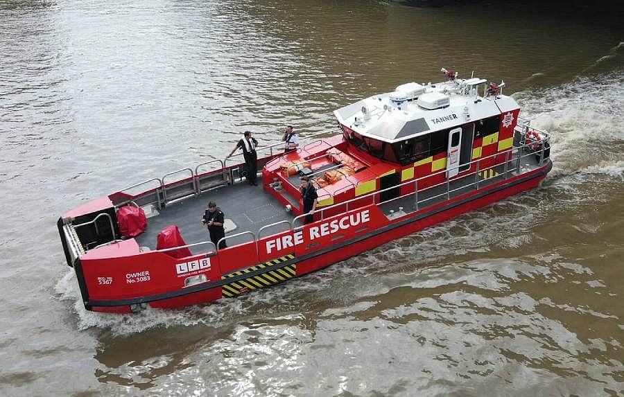 VESSEL REVIEW | Tanner – Newbuild response boat pair for UK’s London ...