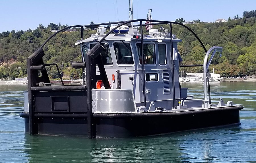 VESSEL REVIEW | Mini-tugs to provide docking support for US Navy ships ...