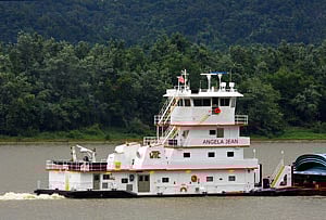 30-metre pushboat ‘Angela Jean’ delivered