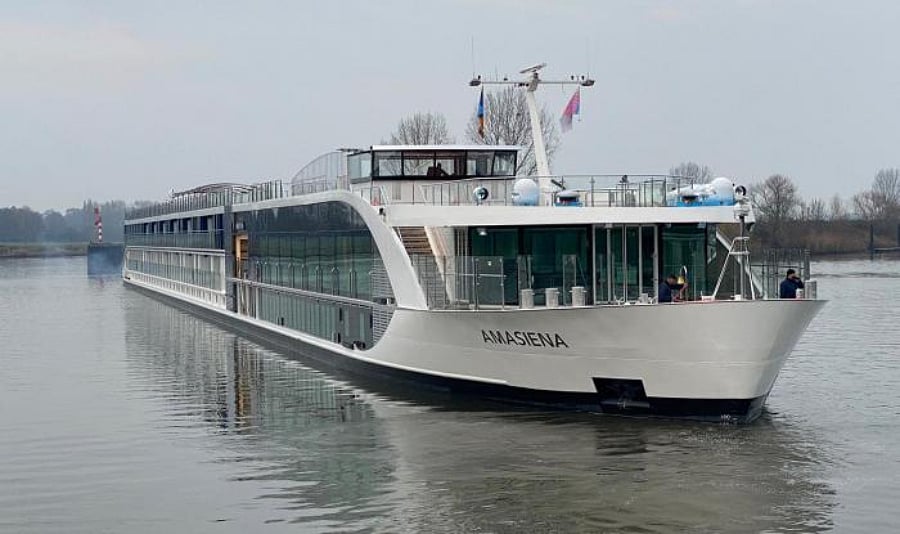 VESSEL REVIEW | AmaSiena – New cruiseliner for AmaWaterways’ Rhine ...