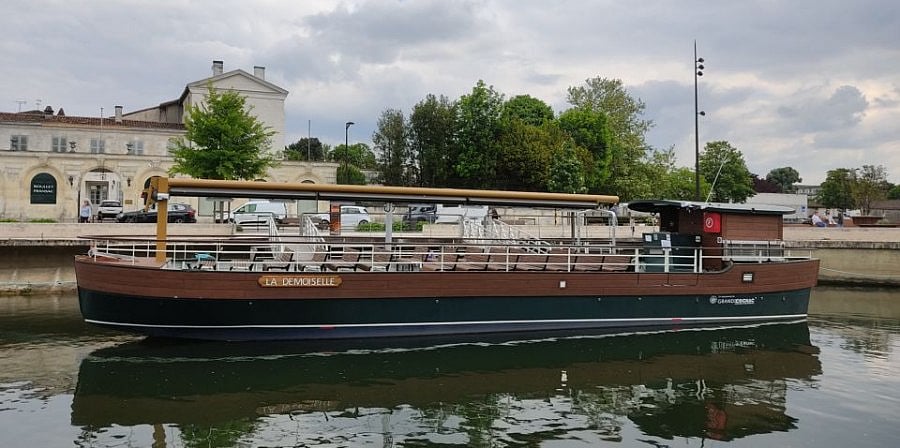 VESSEL REVIEW | La Charente – French inland operator takes delivery of ...