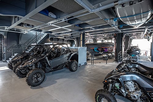 VESSEL REVIEW | Hodor – Super yacht support vessel and reception space